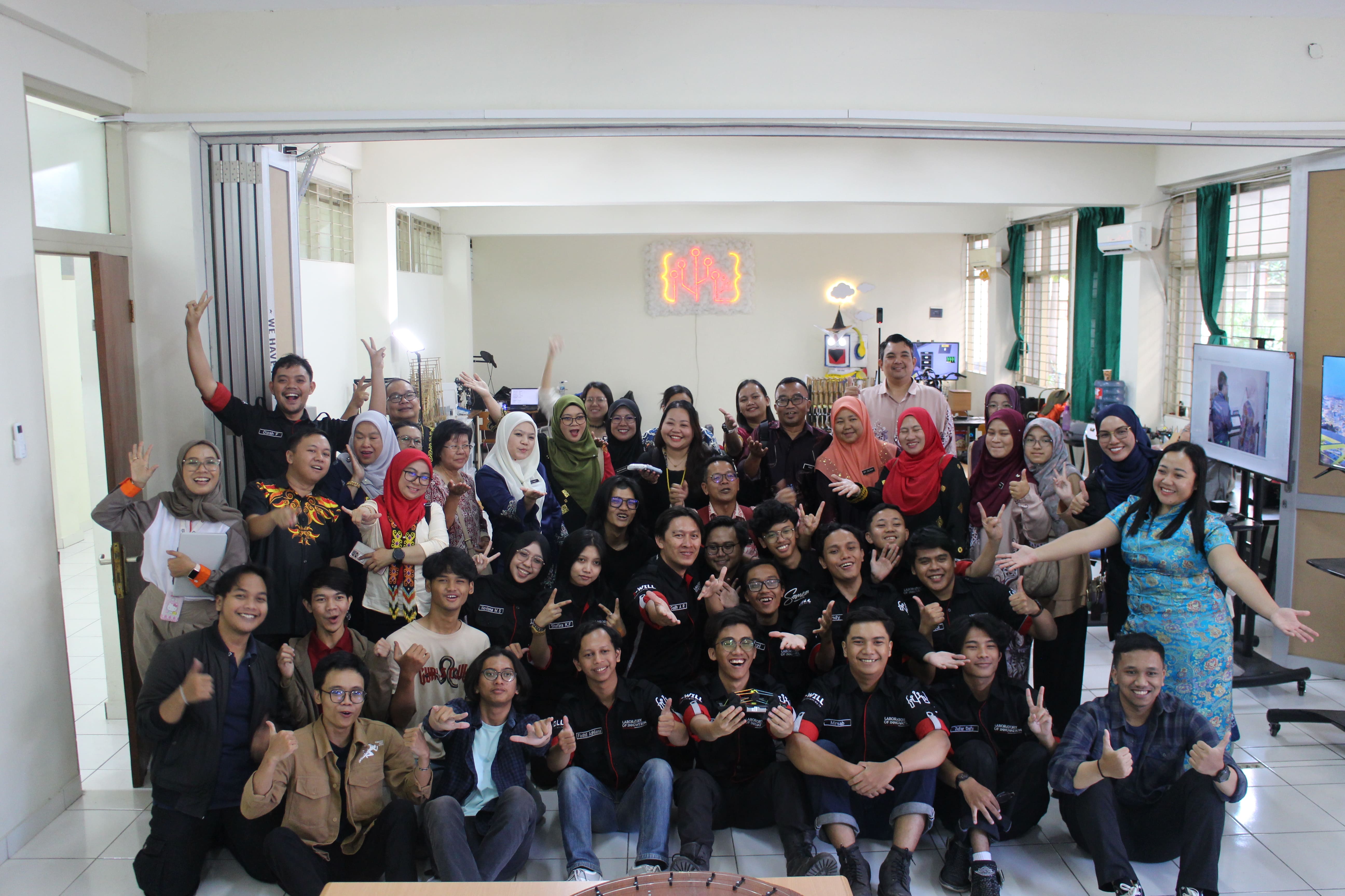 Afin Maulana / Portofolio